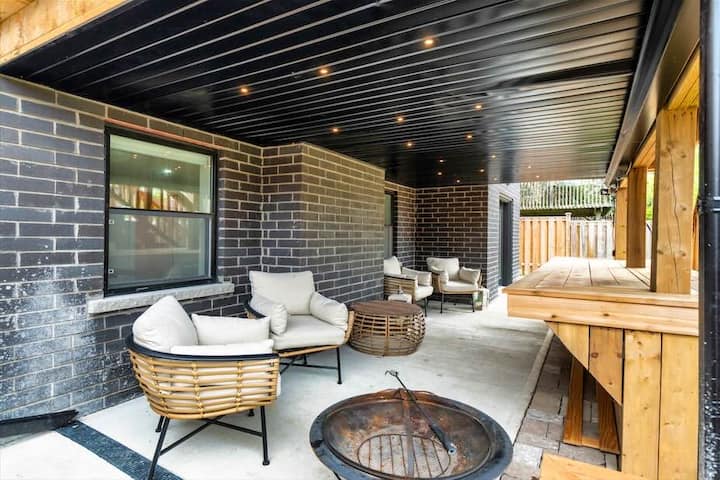 Family Getaway – Walkout Basement Near Parks! - Pickering