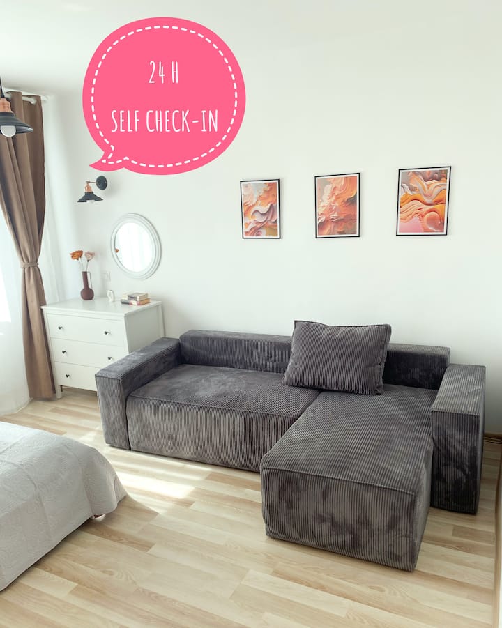 Pink Pastel Studio 15 Min From City Center Parking - Cluj-Napoca