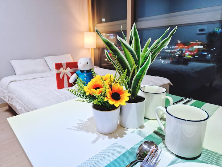 평택역도보1분초역세권3 - South Korea