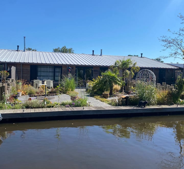 Design House By Water Near Amsterdam - Hoofddorp