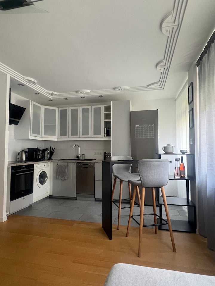 2 Zimmer Wohnung In Köln Zentrum - Keulen