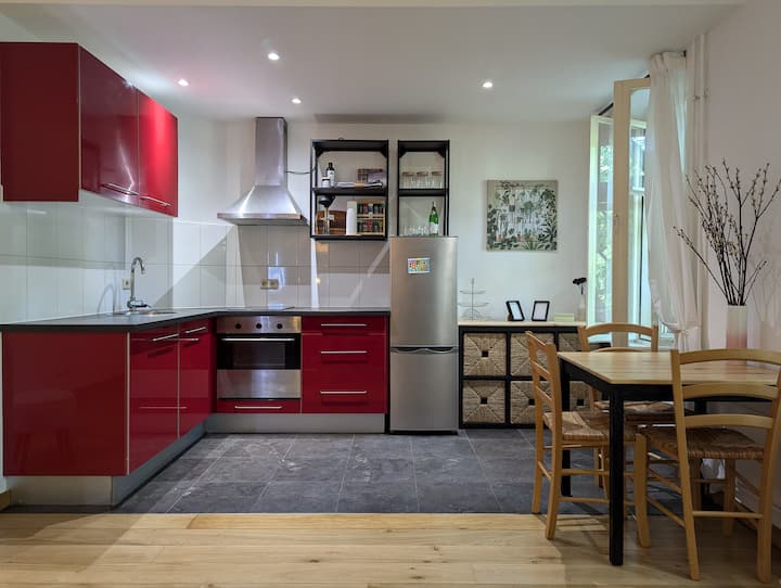 Cozy Apartment In Berlin's Best Neighborhood - Berlin