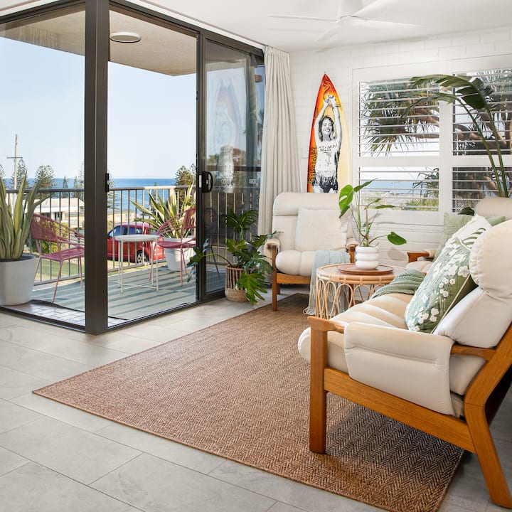 Ocean Views • Walk To Kings Beach And Pool - Caloundra