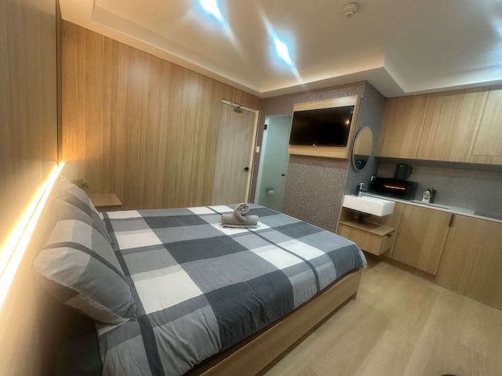 Modern Studio Sydney 110 - Sydney