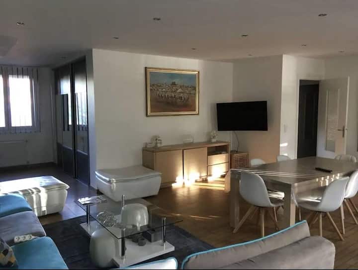 Duplex Charmant De 4 Chambres - Lione