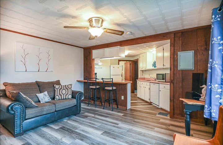 Octopus’s Garden
A Unique Octagonal Building - Old Orchard Beach, ME