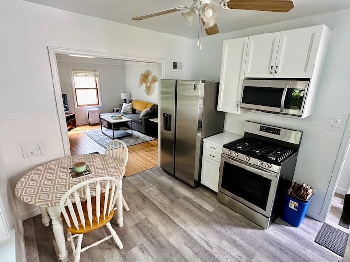 500mbwifi + Moa + Airport + Parking + Workspaces - Minneapolis, MN