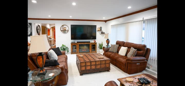 The Palace On Charles - Chief Logan State Park, Logan