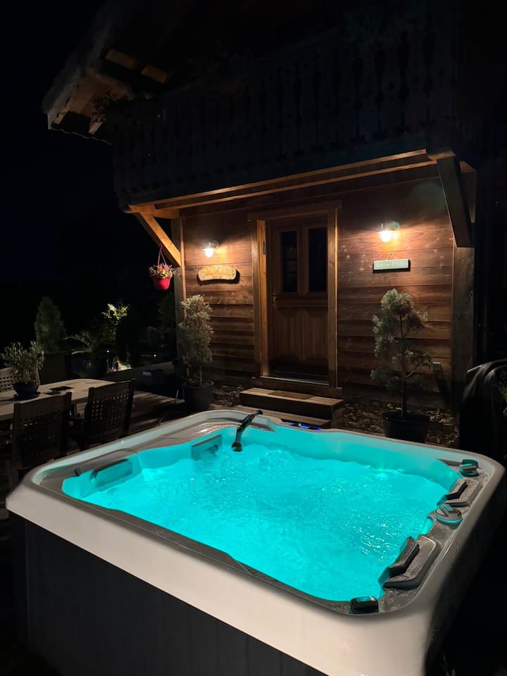 Splendide Mazot Savoyard Avec Jacuzzi Privé - Haute-Savoie