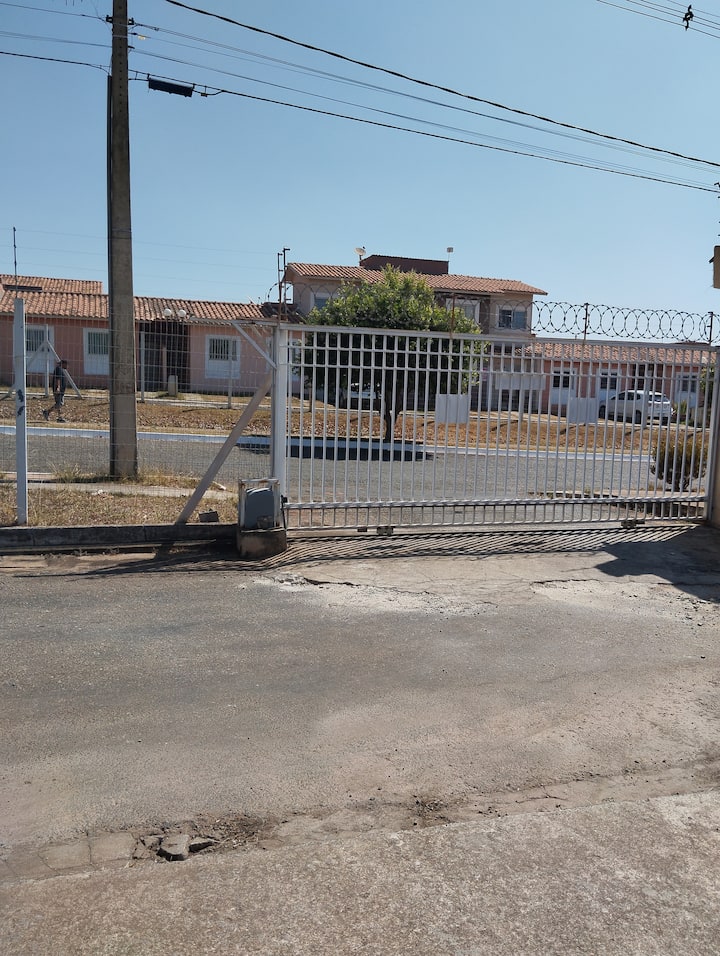 Casa Em Condomínio Fechado - Trindade