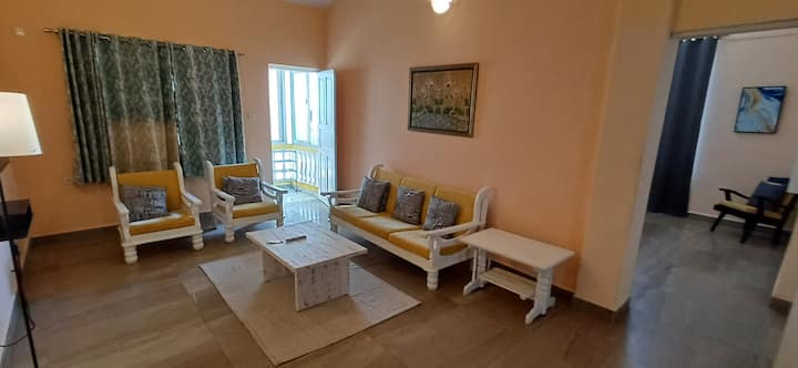 Rangeen Villa: 1 Bhk Bedroom + Terrace Sit-out - Goa