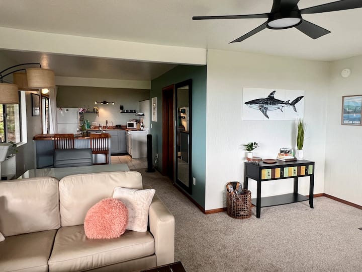 Charming Kona Apartment W/ Kitchen, Workspace - Hawaii