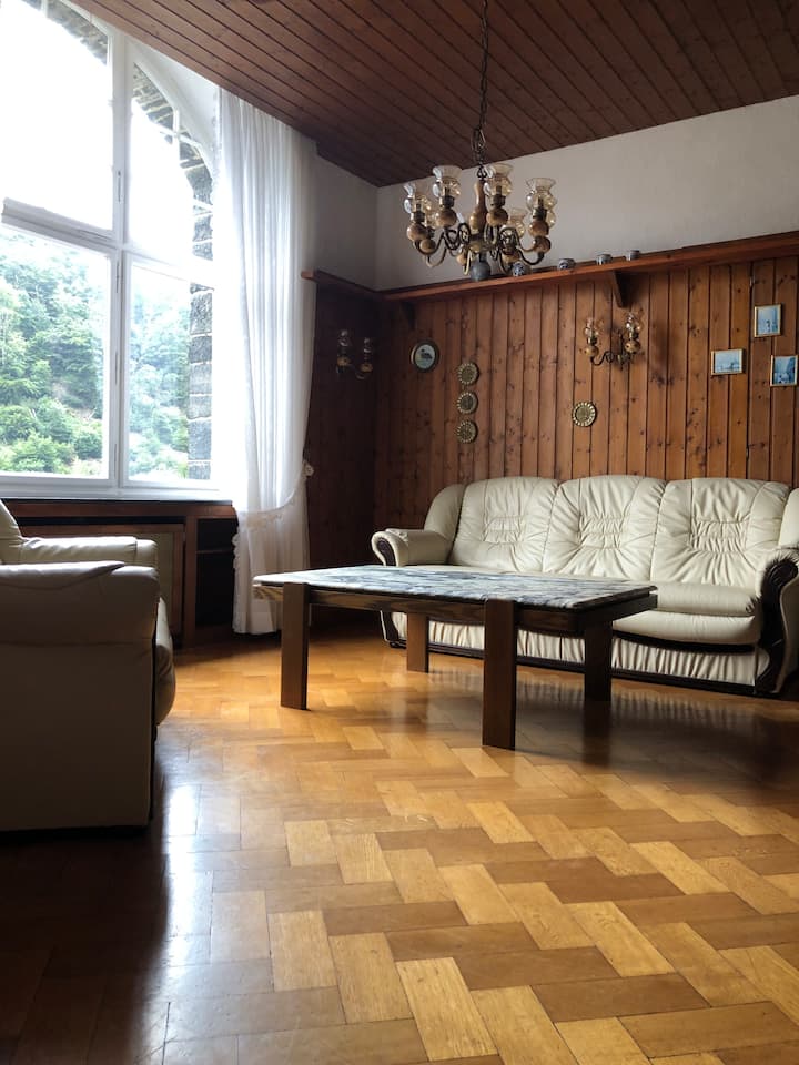 Schloss Lenneburg / Wohnung Mit Terrasse - Altena