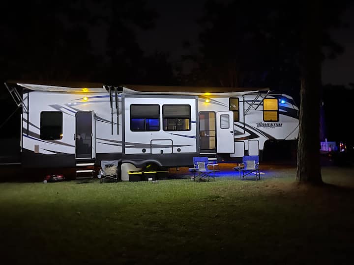 Two Bedroom Rv Near Beach -