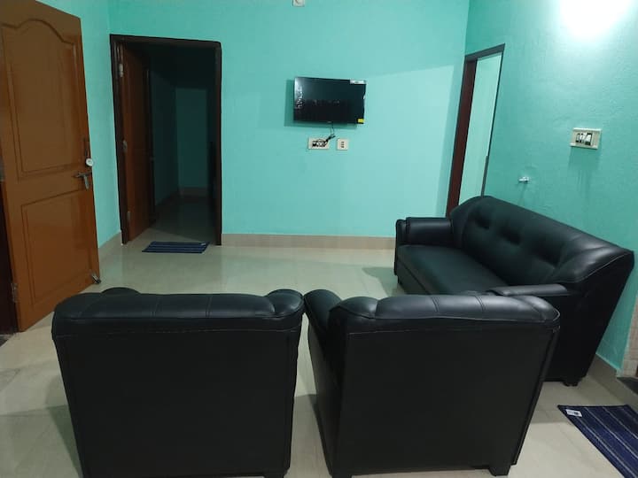 3bhk Escape: Comfort & Value - Bhubaneswar