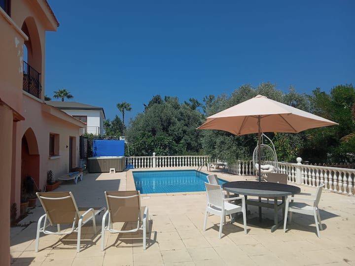 Villa, Private Pool - Kyrenia