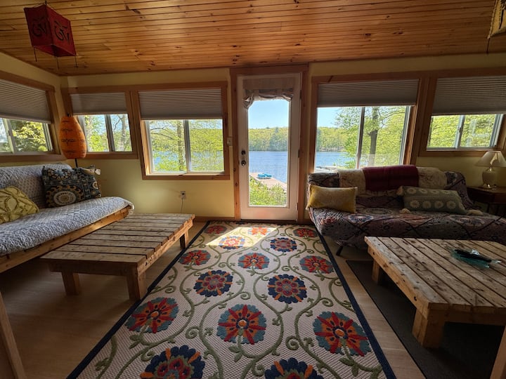 Little Haven On The Lake - Rhode Island