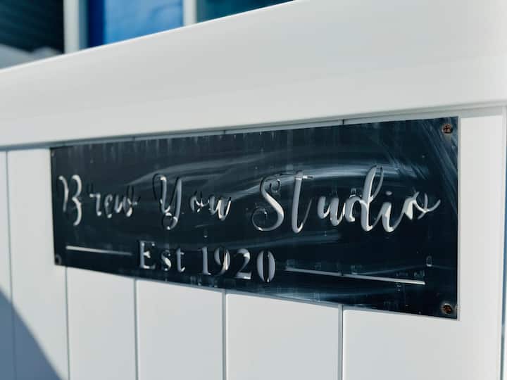 The Sand Dollar Cottage And Guesthouse W/ Hot Tub - Dunedin, FL