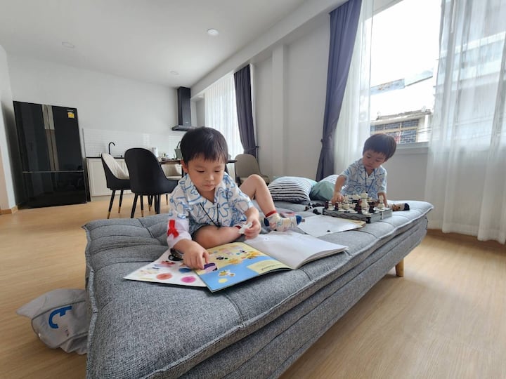 Modern House 4brd 7beds 4bath, Bts St Louis Satorn - Bangkok