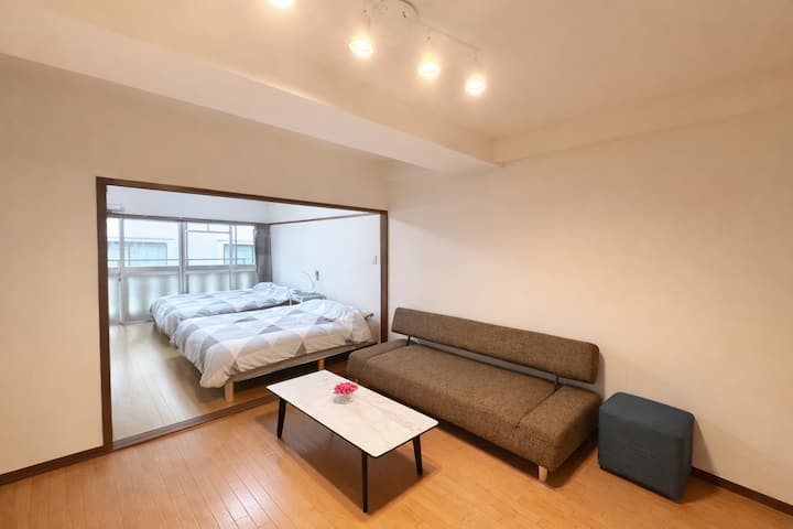 空港13分・博多7分/天神・大濠公園徒歩10分/最大8名様/スーパーマーケット隣りで便利！ - Fukuoka