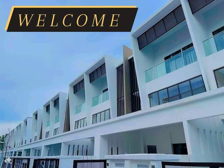 House  In Puchong - Puchong