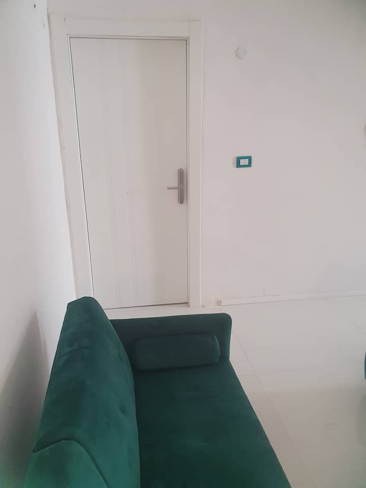 Camera Moderna 35mq.divano Letto - Gaeta