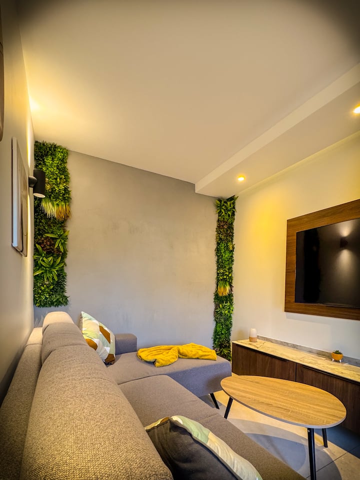 Little Blossom Bliss - Arpajon