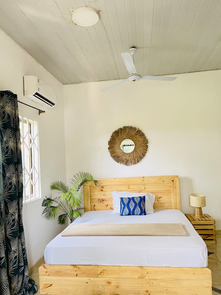 Boho 1 Bedroom Hideaway 5 Mins Frm Labadi - Accra