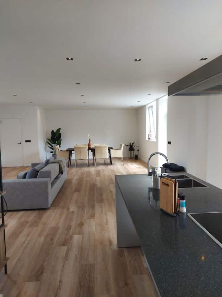 Big New Home - Maastricht