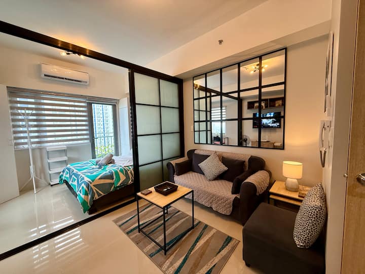 Staycation At Grass Residences Condominium - Malabón