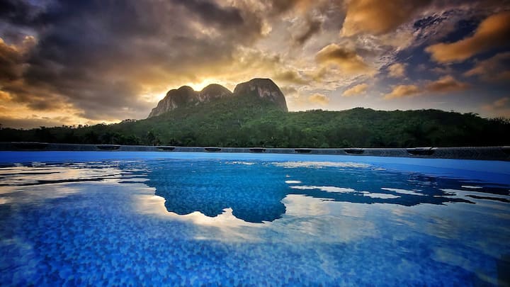Olga E Ismel: Mountain View | Pool | Solar Energy - Viñales