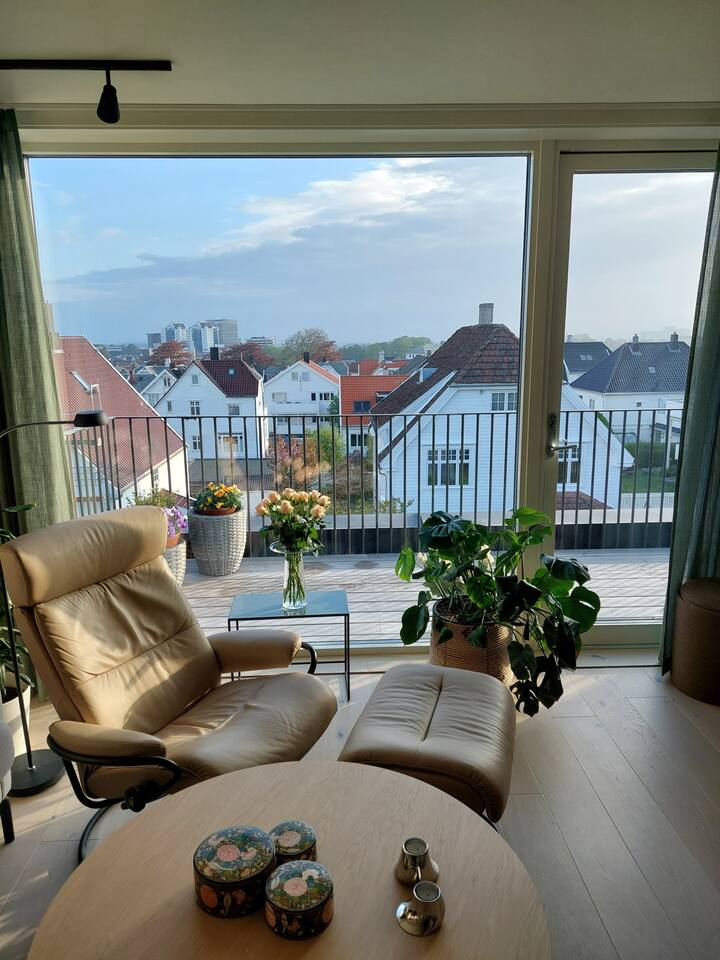 Nyere, Moderne Leil I Stavanger. - Stavanger
