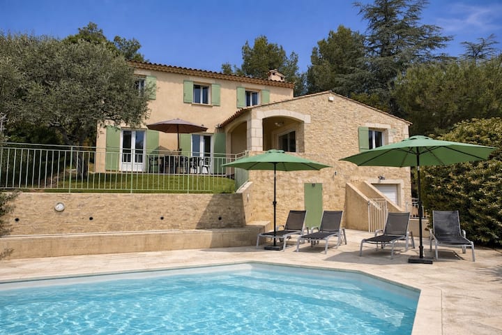 Villa Provençale Piscine & Vue – Cœur Des Alpilles - Arlés