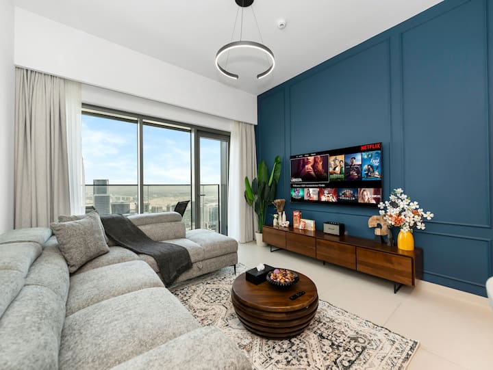 Pool / Park / Gym / King Bed / 5 Min To Dubai Mall - 