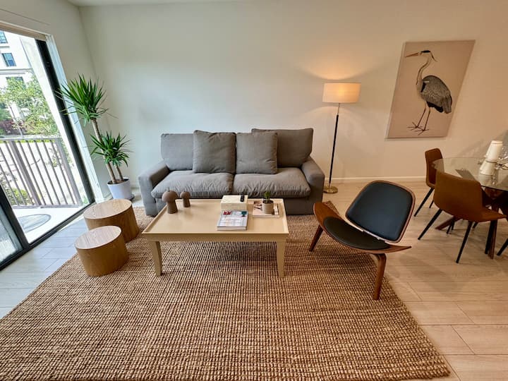 Your Home Away From Home In The Village #2 - Fort Lauderdale, FL