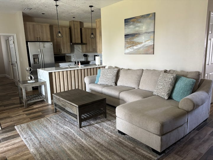 Brand New Beach House Getaway In Englewood,fl - Englewood, FL