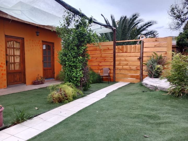 Hospedaje Céntrico Con Wifi, Petfriendly Y Piscina - Vicuña