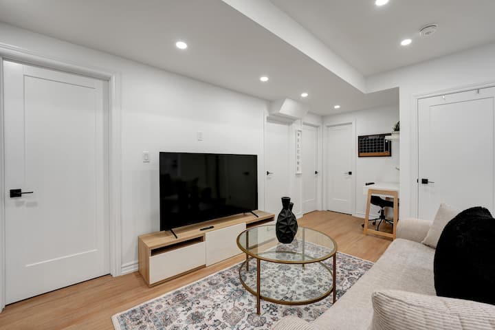 Zarmas Oasis
2brm | Br | Kitchen - Oshawa