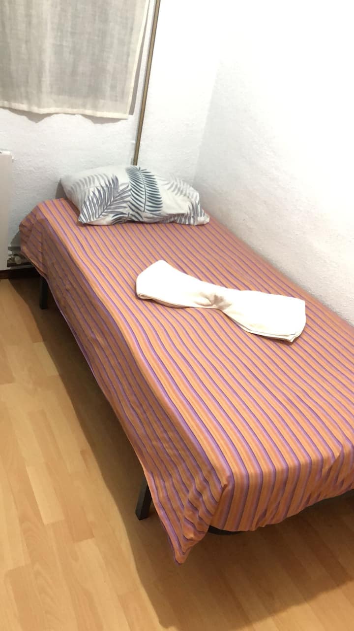 Habitación Solo Para Chicas - Alcalá de Henares