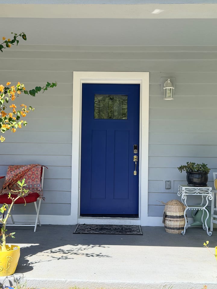 Central, Spacious 2bd 2bth Private Home - Sarasota, FL