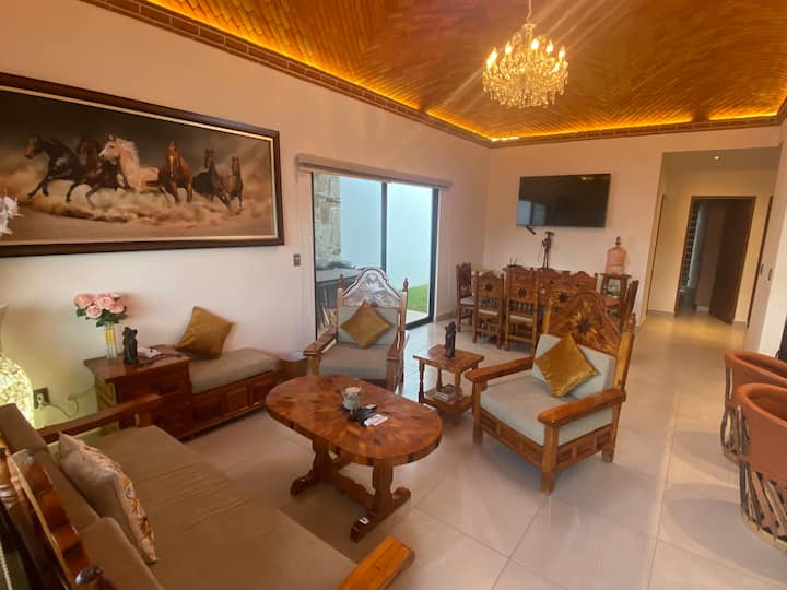 Residencia En Tequisquiapan Para 8 Pers/ 3 Hab. - テキスキアパン