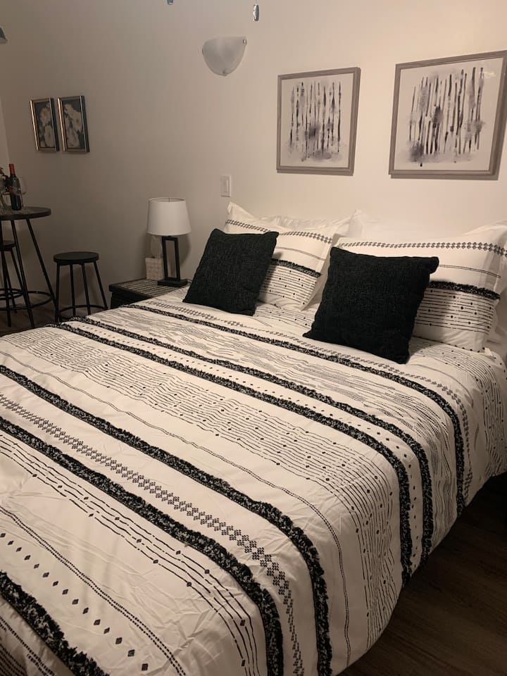 Rose Studio/private Guest Suite In Covina - San Dimas, CA