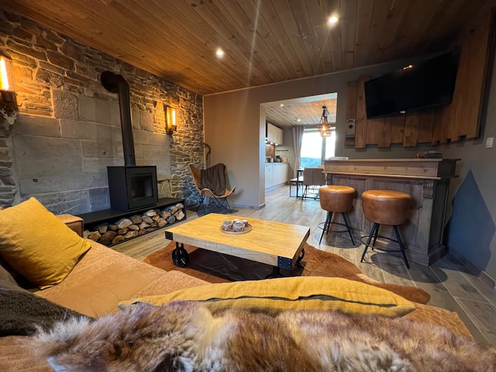 Chez Léa - Gîte Ardennais Avec Billard Et Jacuzzi - La Roche-en-Ardenne
