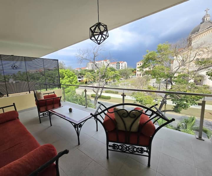 Apartamento De Lujo Miramar Con Energía 24 H - Havana