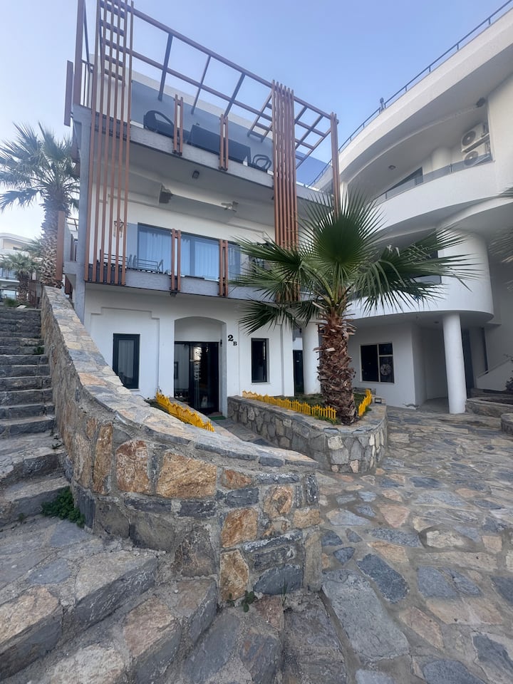 Bavulunuzu Alıp Gelin. Bahçe Katı - Bodrum