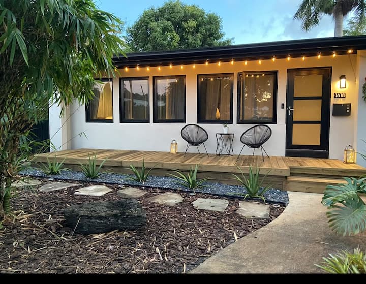 Zen Bamboo 2 Bedroom House - Aventura