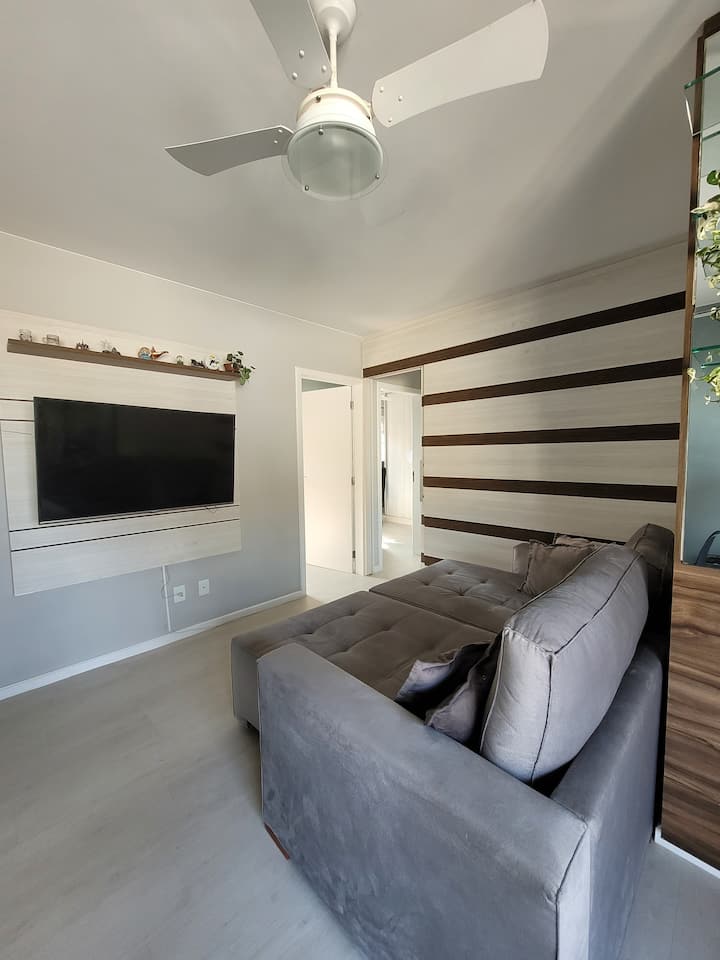 Apto 3 Quartos Próximo A Praia. - Florianópolis