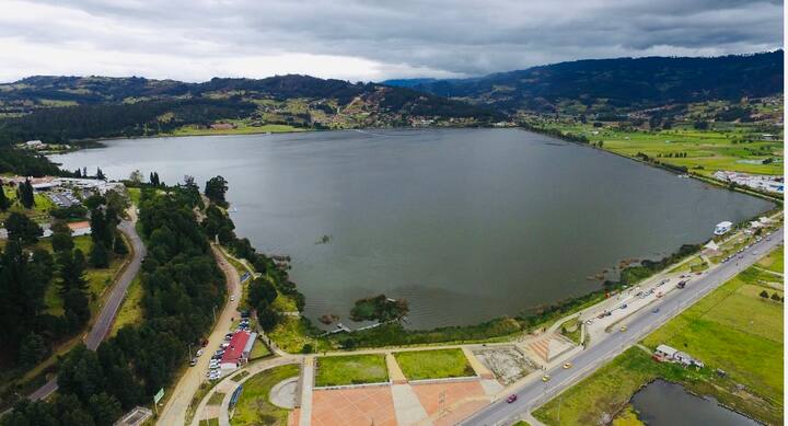 Hermosa Casa Cerca A Termales - Paipa