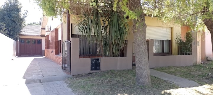 Alquilo Chalet Por Temporada - Miramar
