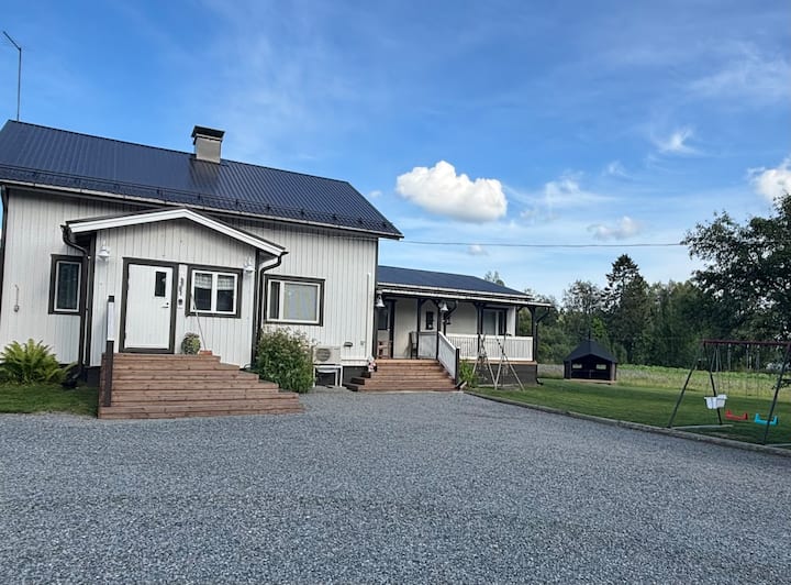 ”Whitehouse”, Rauhallista Ja Tilavaa Yhdessäoloa - Mittelfinnland